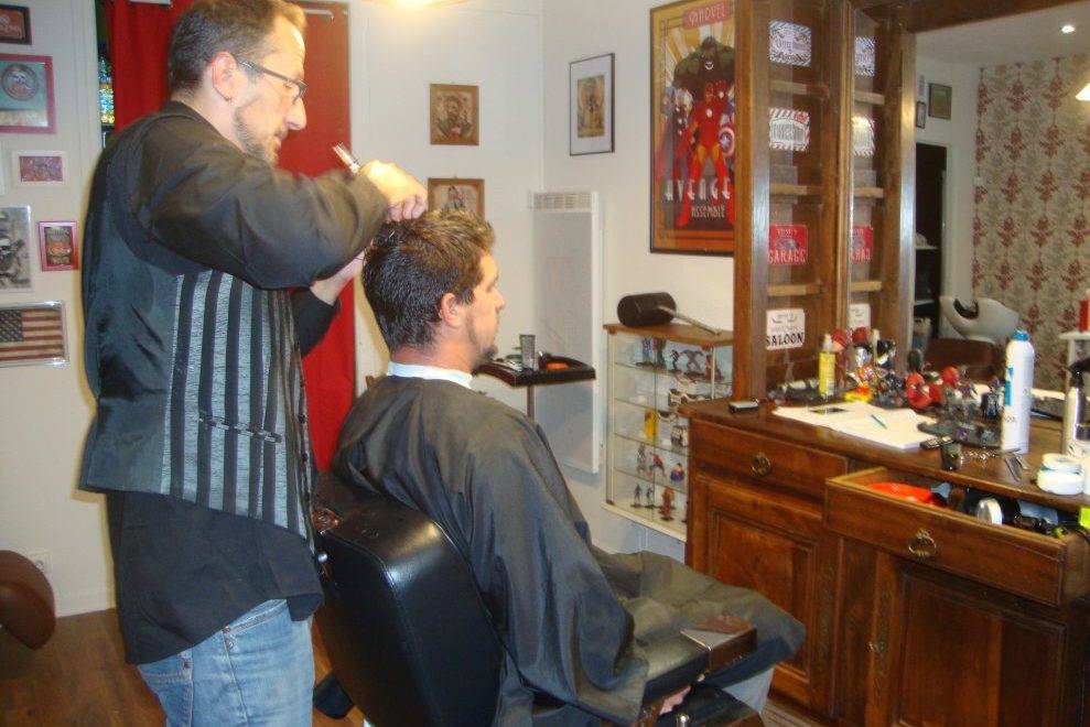 ED VI Hair Barber, barbier rue de la Treille : “ Mes amis disent que je ...