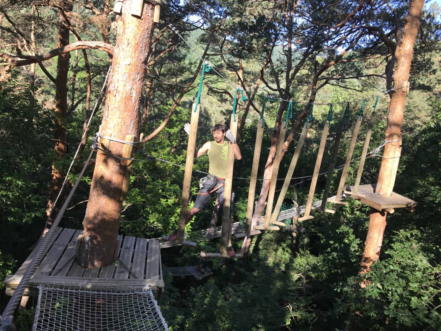 Plaisirs et sensations fortes de l'acrobranche | 7JAC